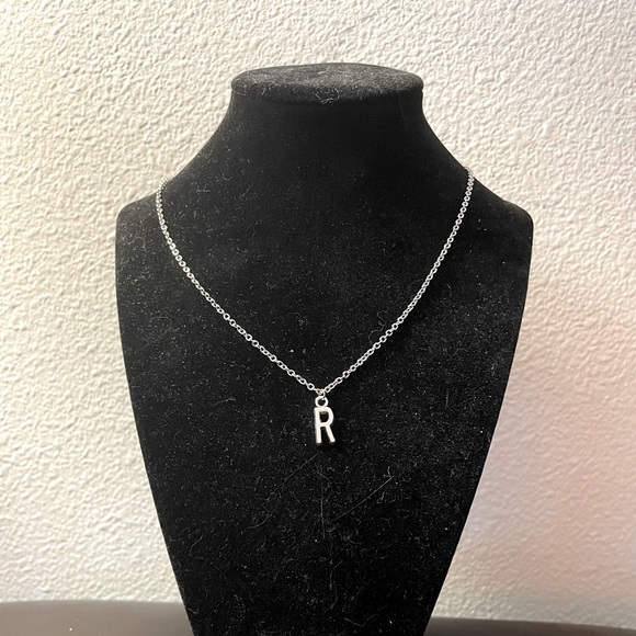 eviewolf | Jewelry | Handmade Letter R Pendant Necklace | Poshmark